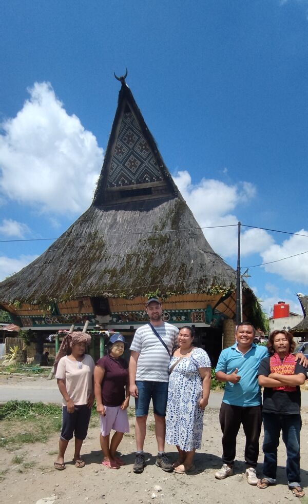 Sumatra Facts, customs and culture - Sumatra Tour & Travel - Bukit Lawang